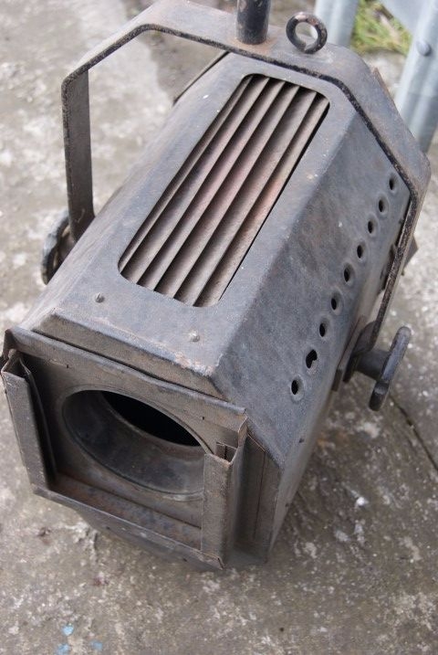 Rectangular Strand stage light